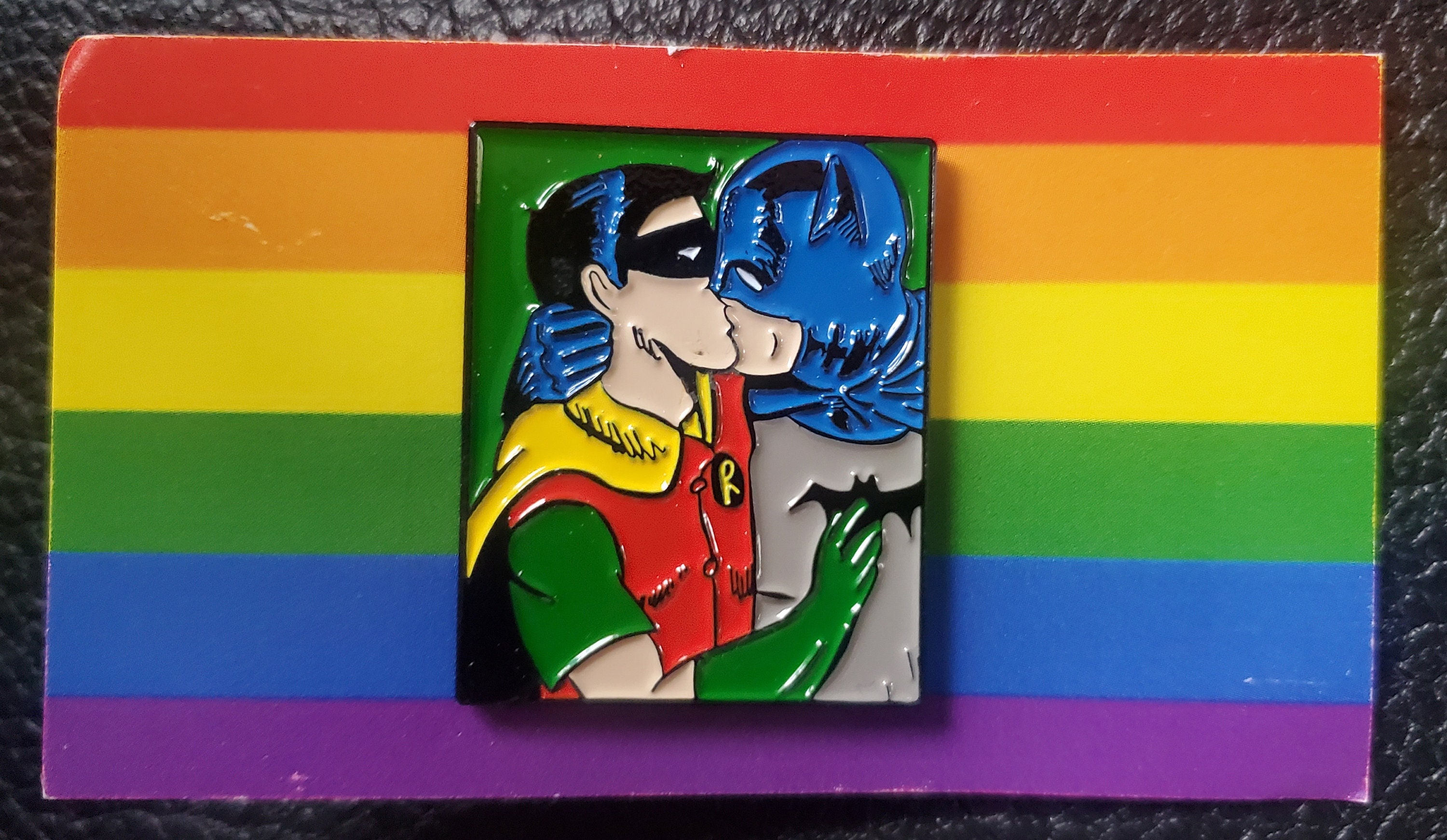 Batman Robin Kiss