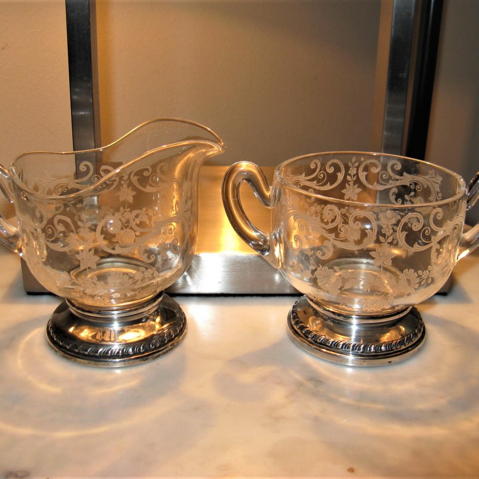 Exquisite Vintage Cambridge Elegant Glass Chantilly Pattern Sugar Bowl ...