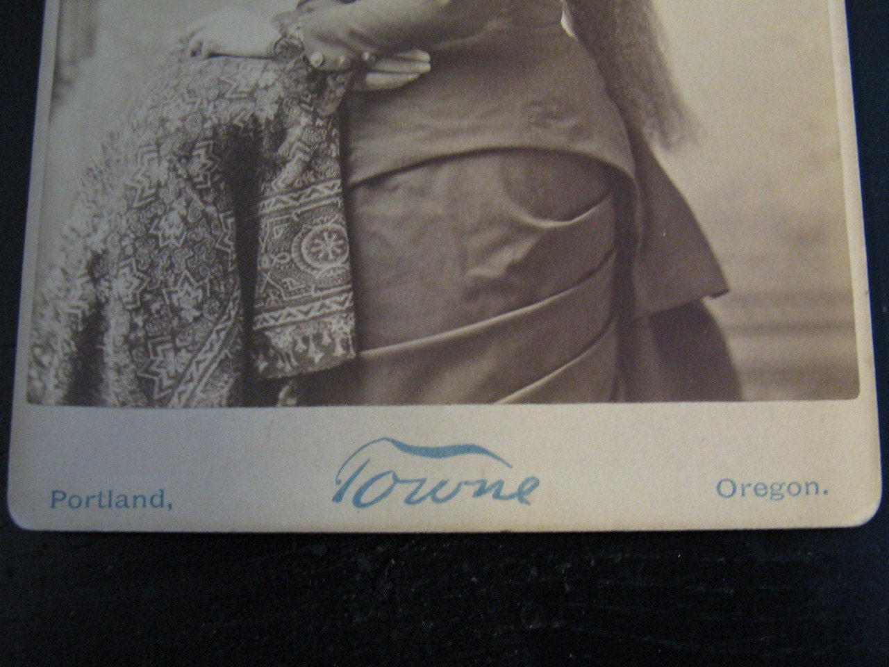 1880's Cabinet Card Photograph of a Young Woman W/long - Etsy