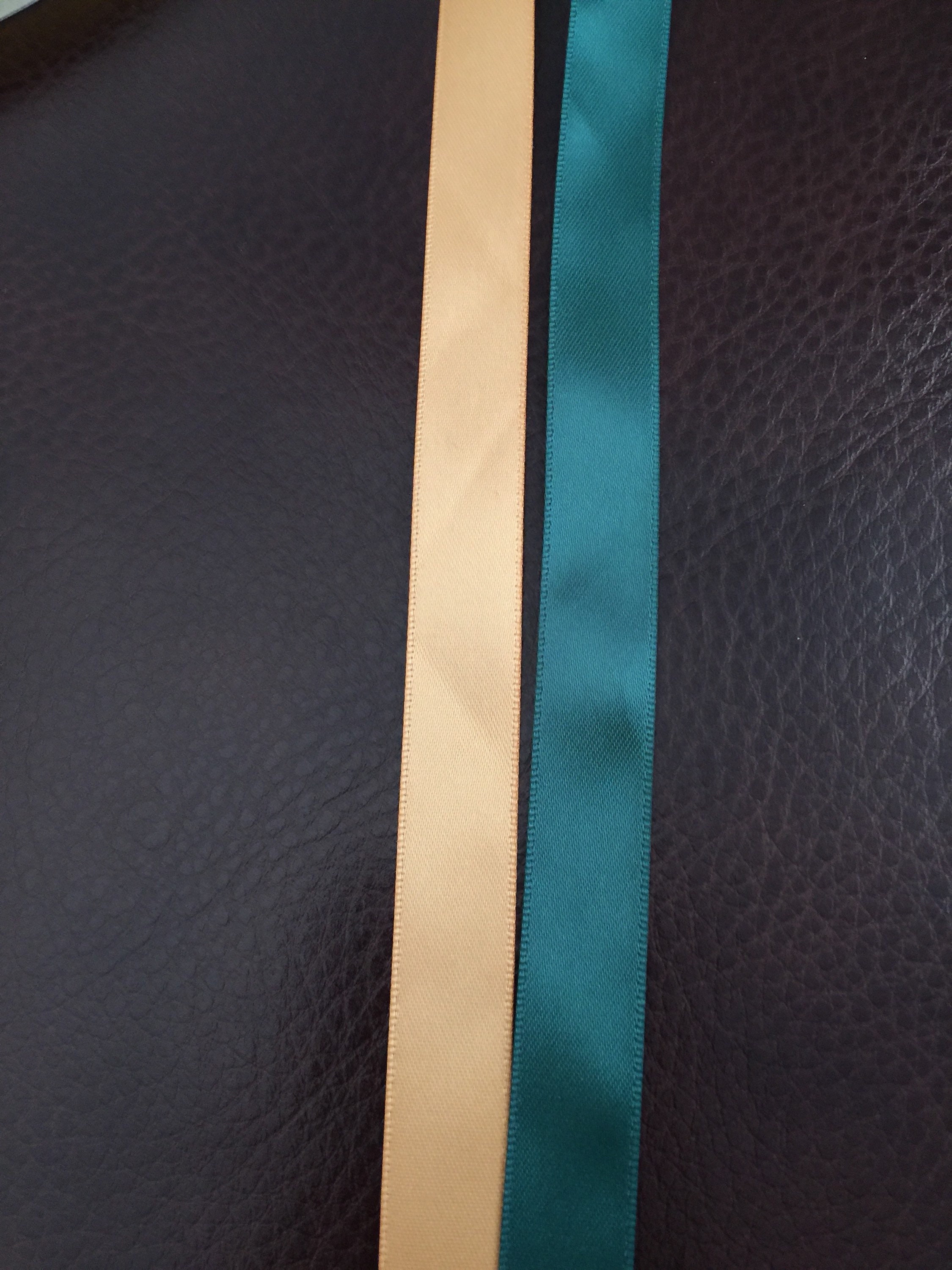 42" Graduation Lei in Hunter Green and Gold Ribbon With OR Without ...