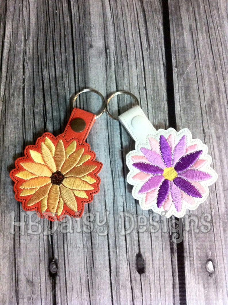 Daisy Key Fob Digital Embroidery Design Two and Three Layer Petal ...