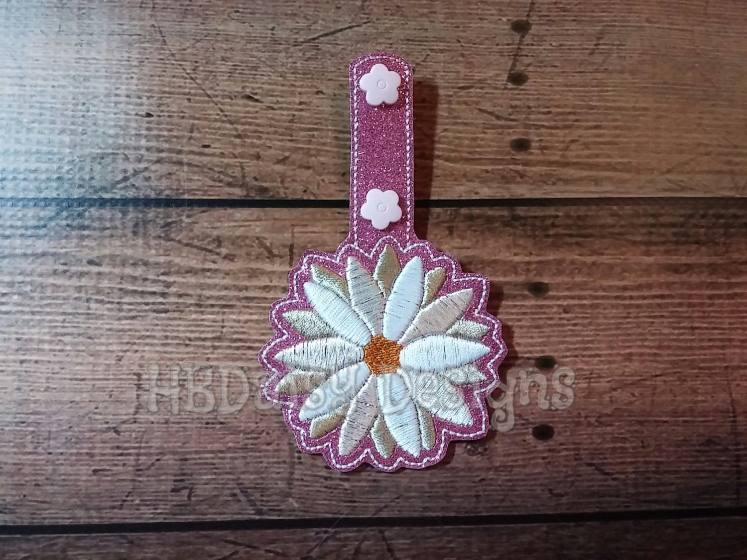 Daisy Key Fob Digital Embroidery Design Two and Three Layer Petal ...