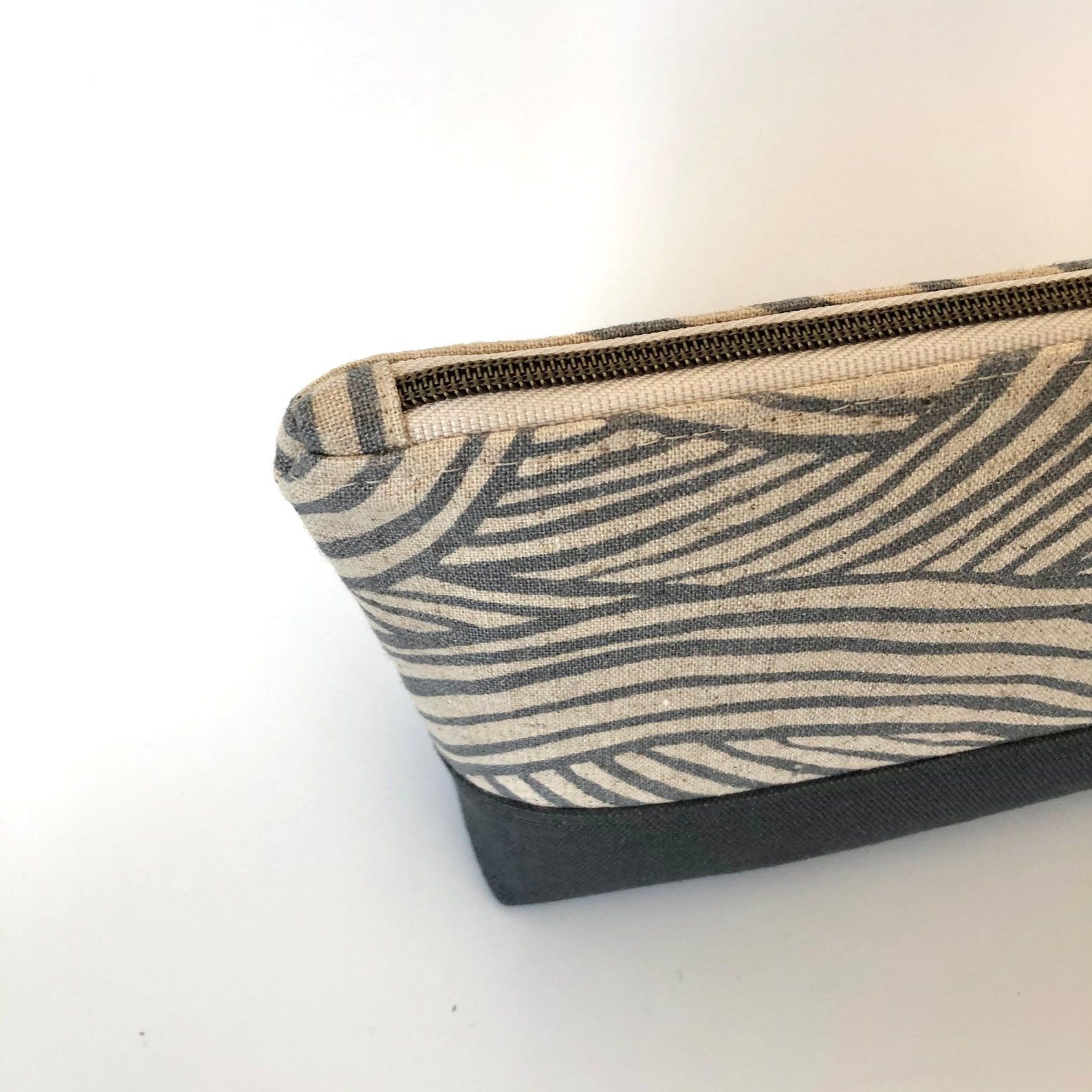 Japanese Zen Gray Zipper Pouch - Etsy