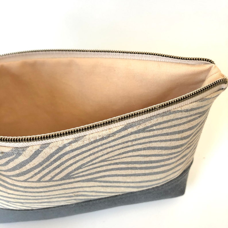 Japanese Zen Gray Zipper Pouch - Etsy