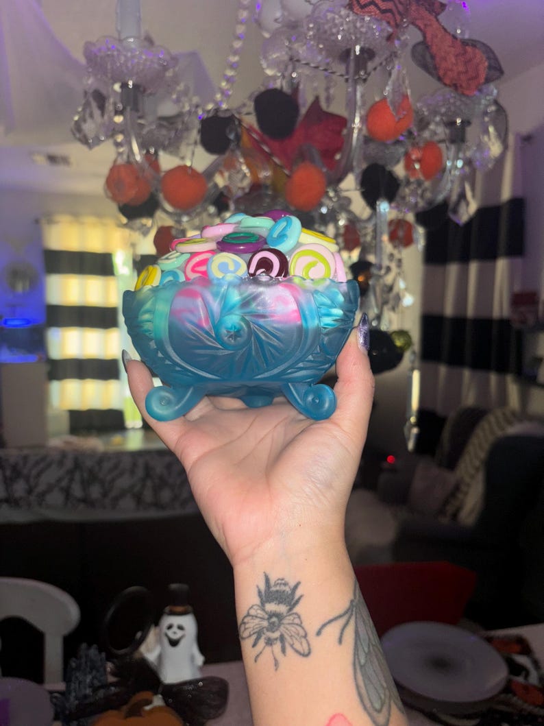 Coraline Taffy Bowl - Etsy