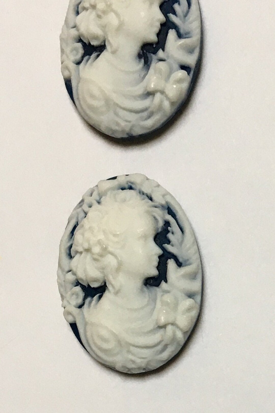 Six Navy/white Cameo Buttons - Etsy