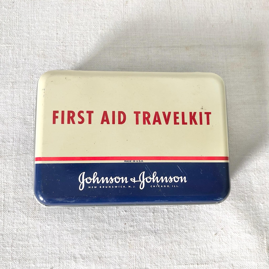 Vintage Johnson and Johnson First Aid Travelkit Tin First Aid Small ...