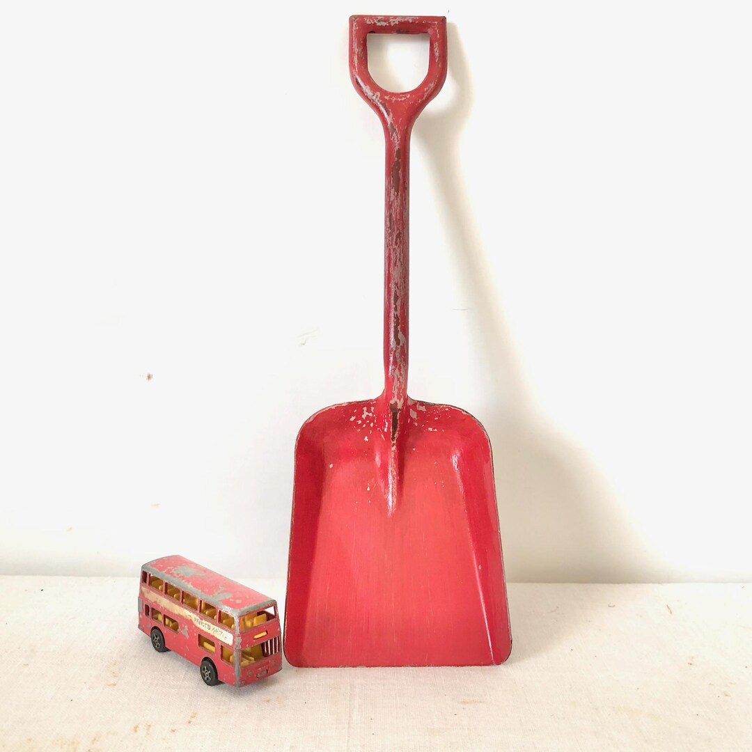 Vintage Toy Metal Sand Shovel Beach Decor Collectible Child Sand Spade ...
