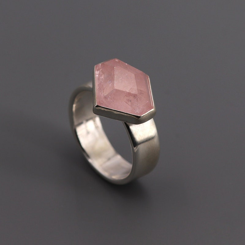 Pink Beryl Ring - Etsy