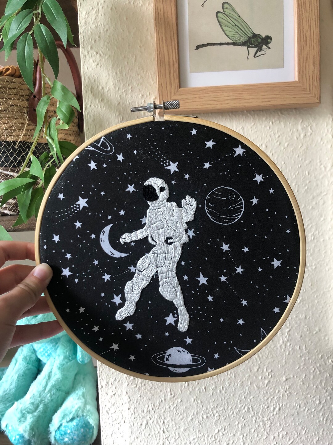 Astronaut in Space Hand Embroidery Hoop Art - Etsy