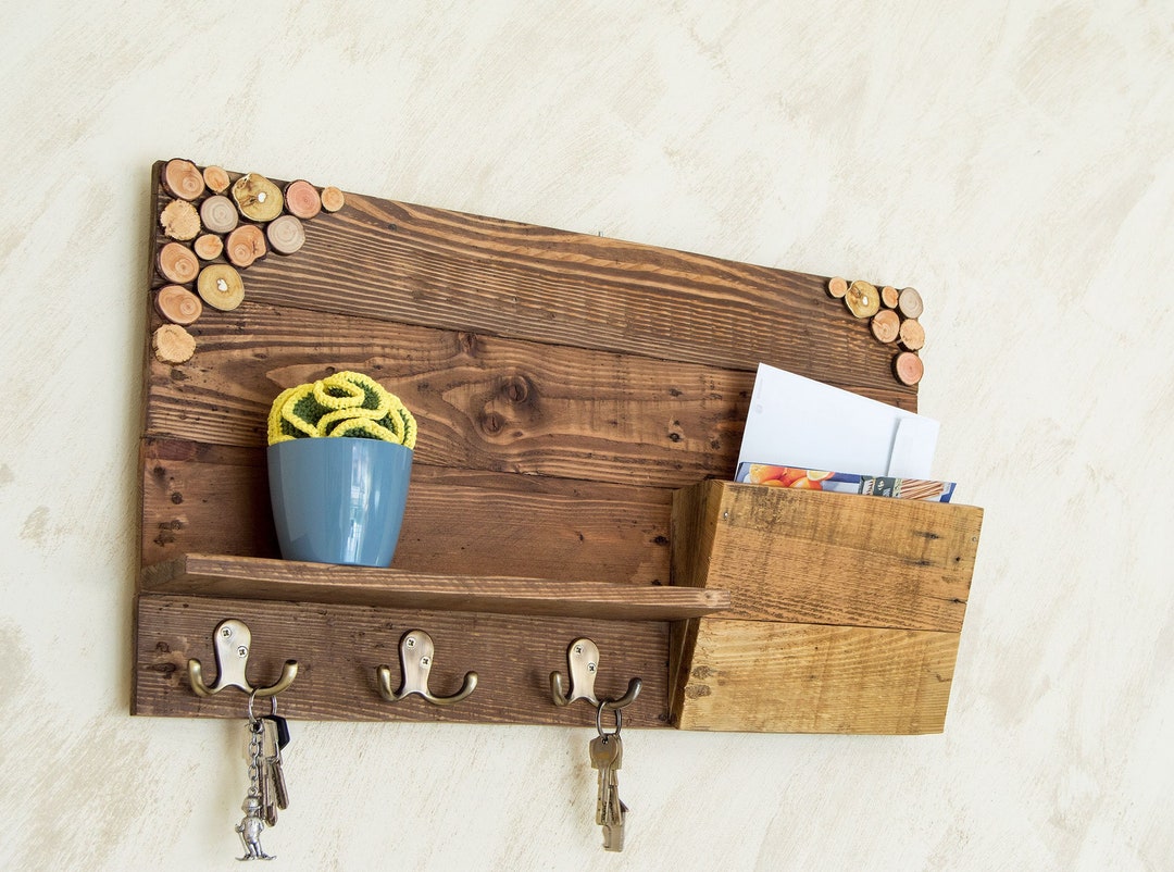 Wooden Key Holder for Wall, Hallway Key Letter for Rustic Entryway ...