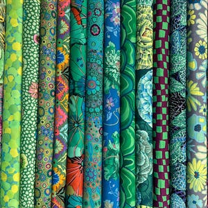 NEW! Half Yard - Brandon Mably Bloomers BM93 in Gray by Freespirit ...