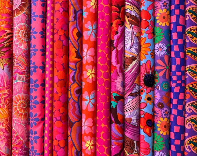 Sizzling Hot Reds Magentas Pinks 14 Fat Quarters Bundle - Kaffe Fassett ...