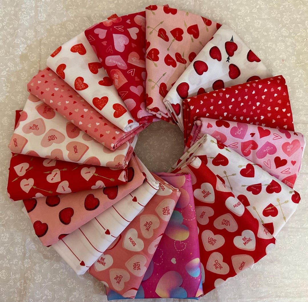 Valentine's Day 16 Fat Quarters Bundle - Red Pink White Hearts Love ...