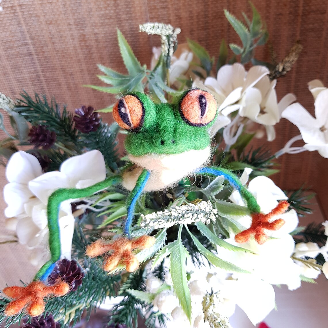 Felted tree frog Collectibles art needle felted frog Needle | Etsy