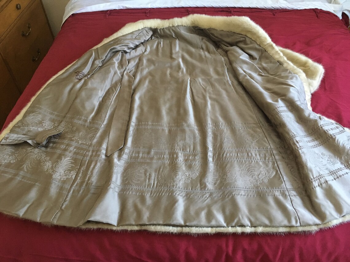 1980s Vintage Mink Chevron Cut Winter Coat Fur Coat Wing - Etsy