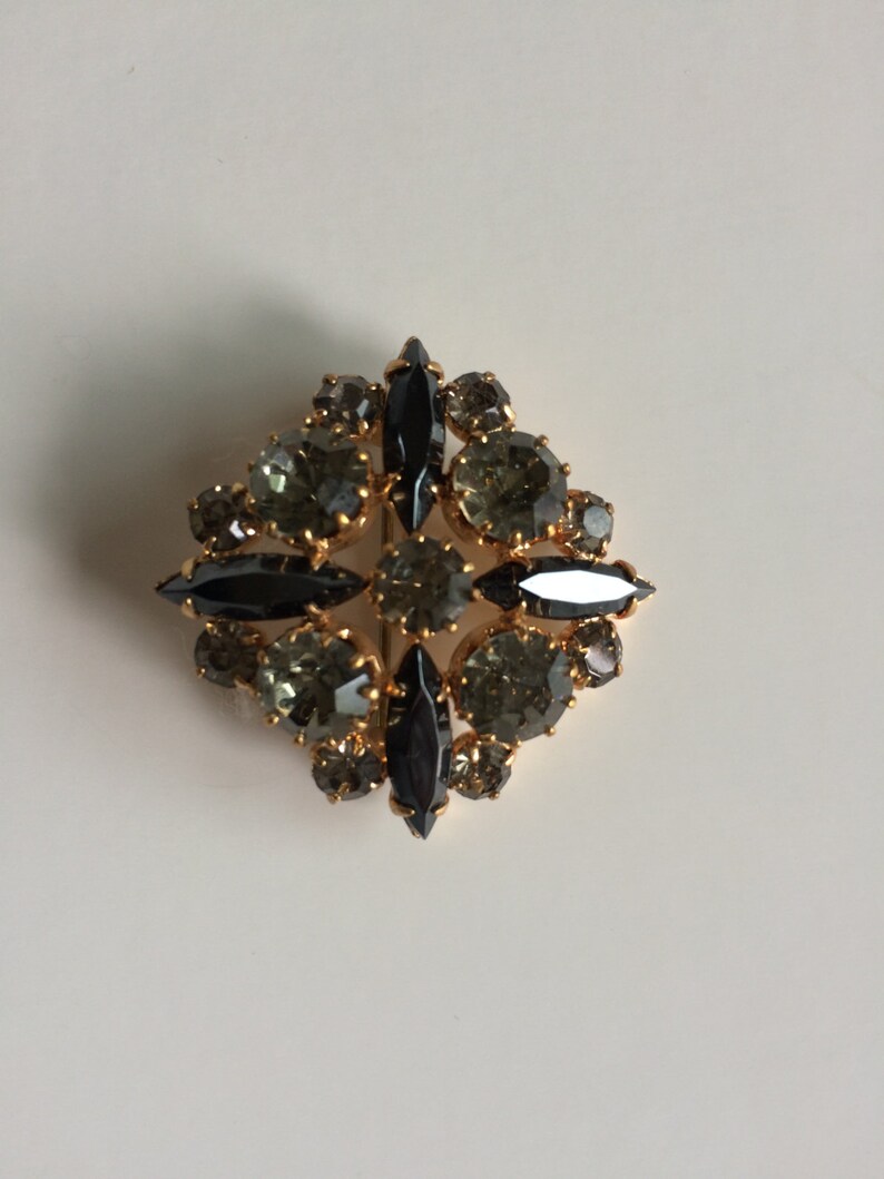 Coal Black Marquise and Grey Green Chaton Rhinestone Diamond Shaped ...