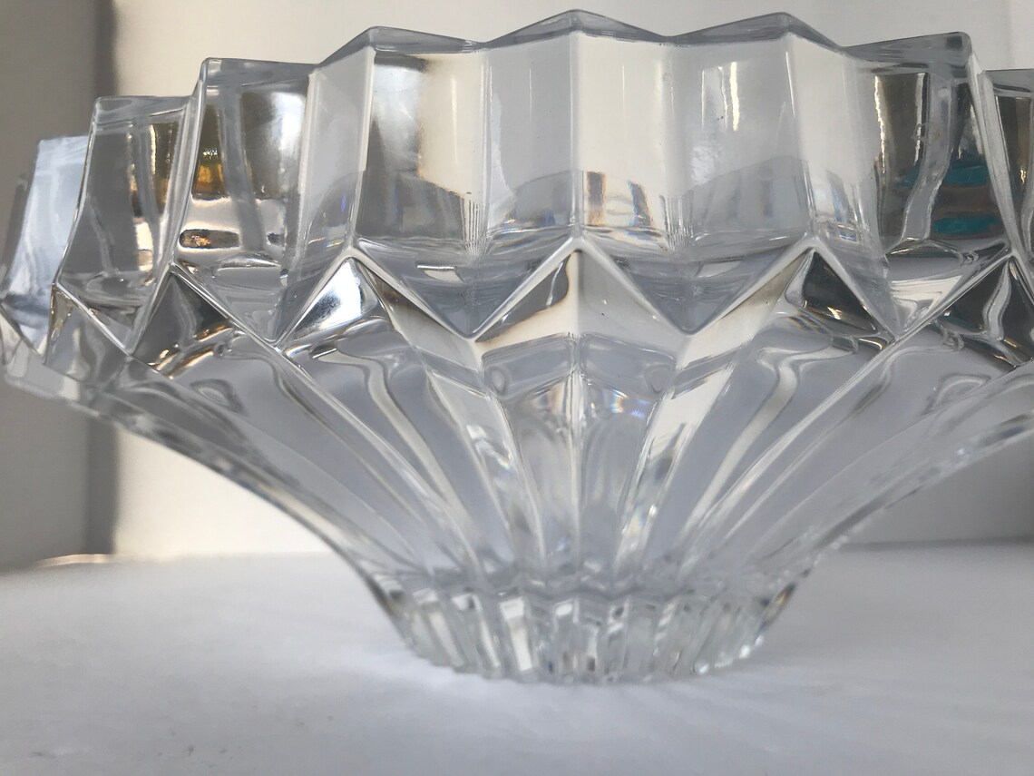 Vintage Heavy Clear Ribbed Pattern Crystal Bowl Center Piece | Etsy