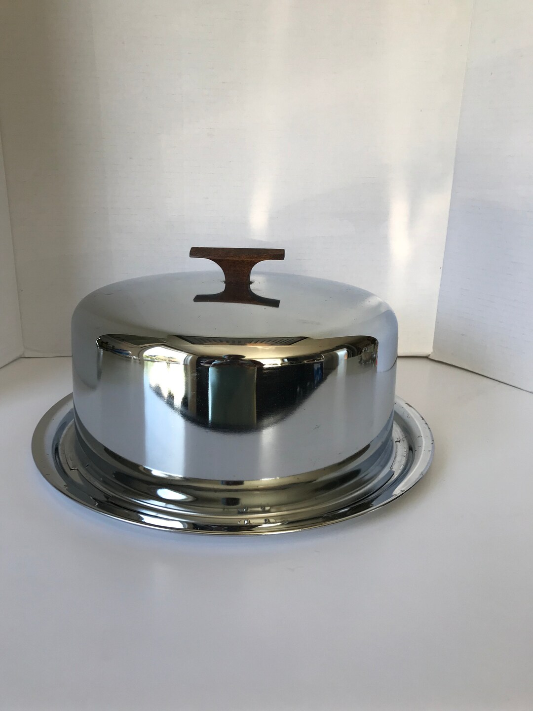 The Everedy Co. Chrome Cake Carrier/platter With Lock System - Etsy