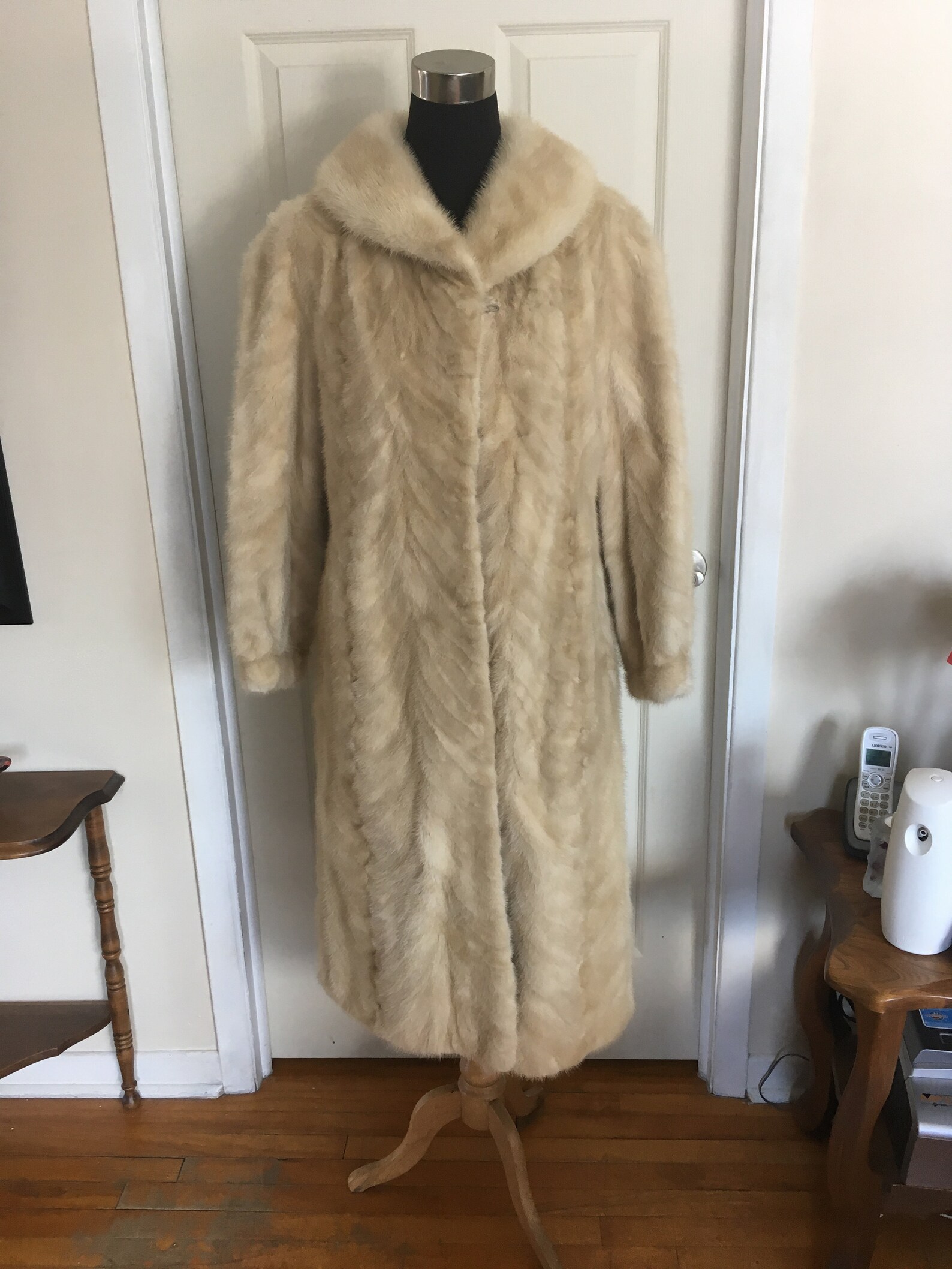 1980s Vintage Mink Chevron Cut Winter Coat Fur Coat Wing - Etsy