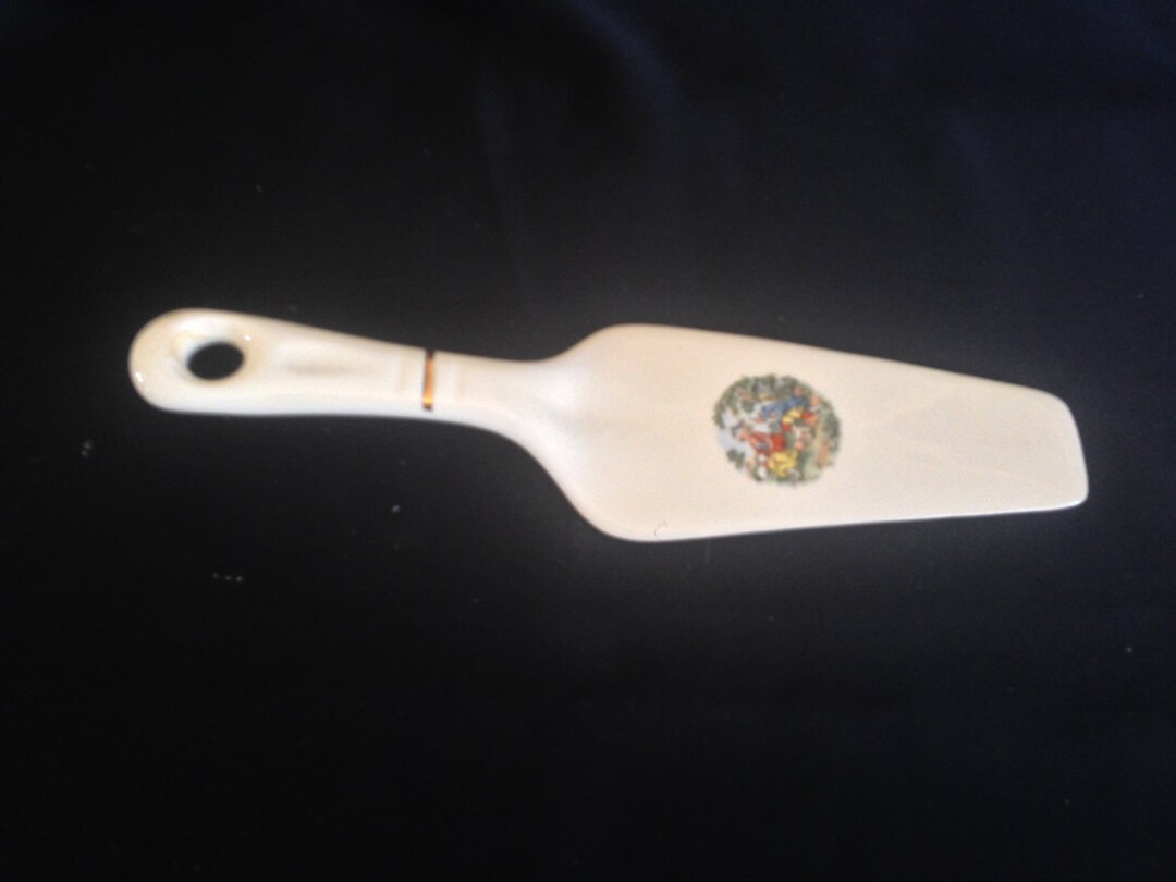 Solid Ceramic Porcelain Cake Server With Georgian Era Couple - Etsy