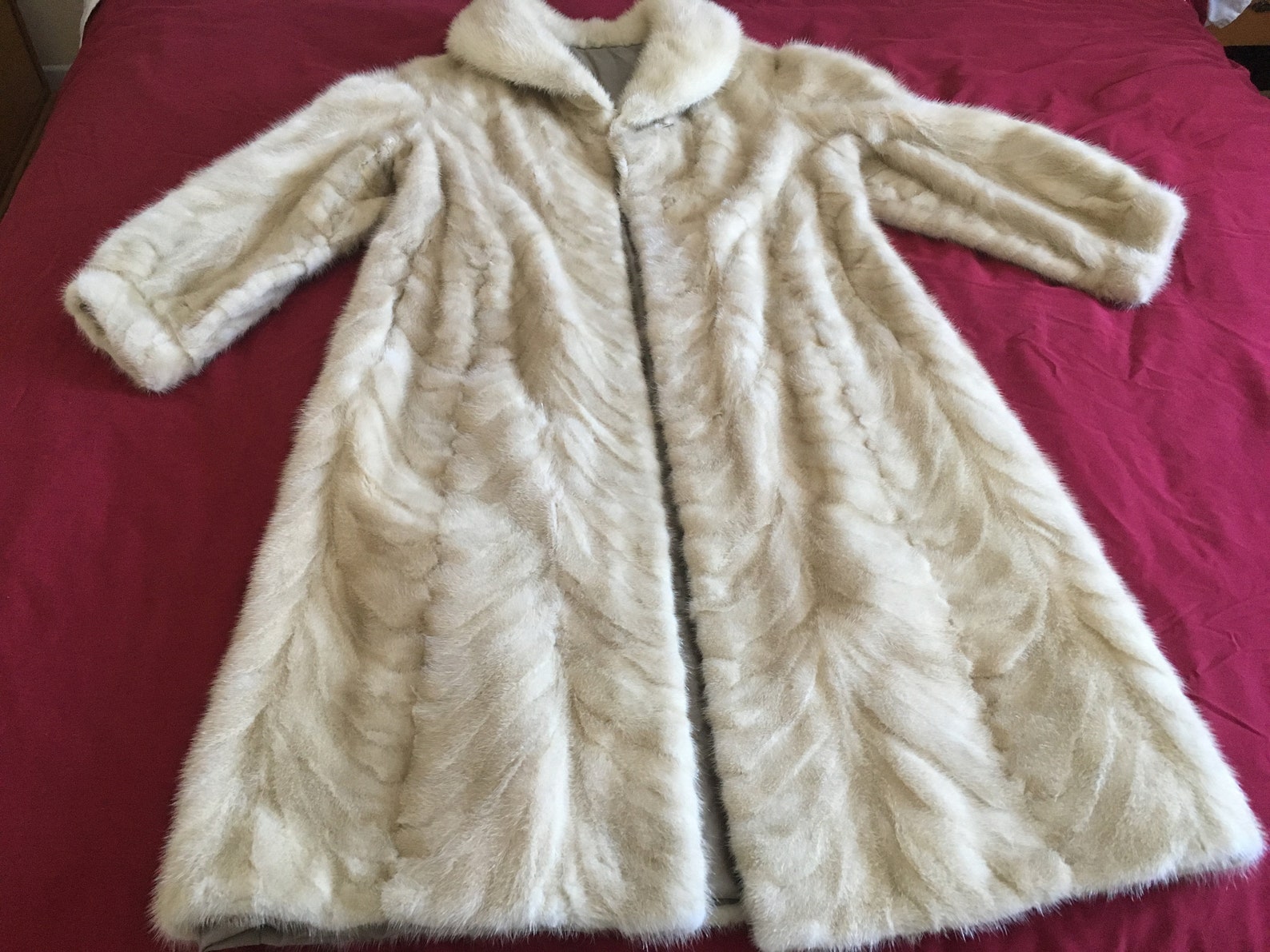 1980s Vintage Mink Chevron Cut Winter Coat Fur Coat Wing | Etsy