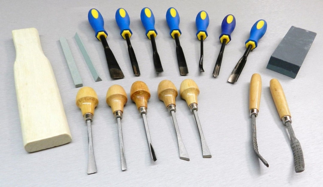18 Pc Wood Carving Set Carvers Tools Chisels Kit Wood Work Craft in ...