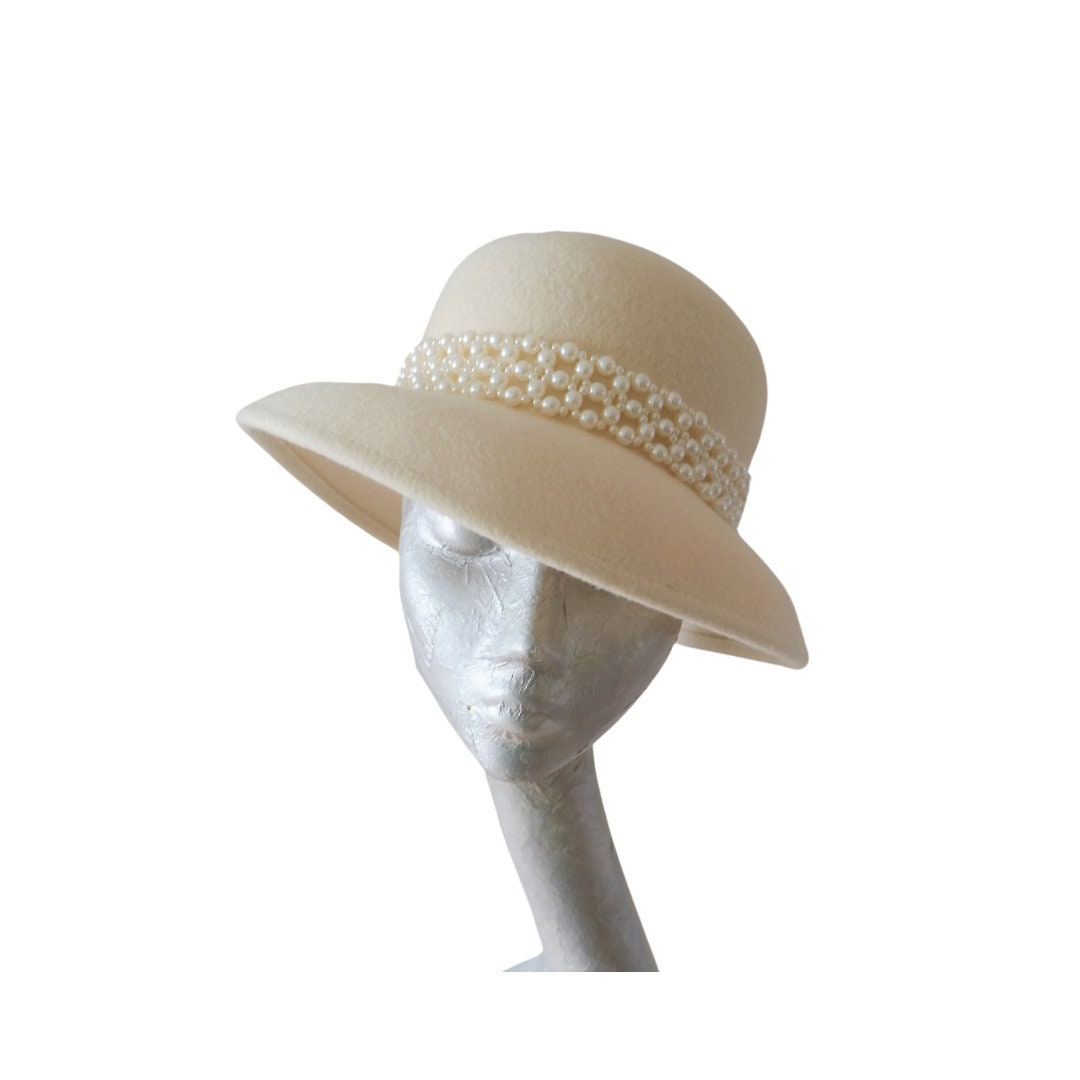 Pearl - Winter White/ Ivory Wool Bell Hat - Etsy
