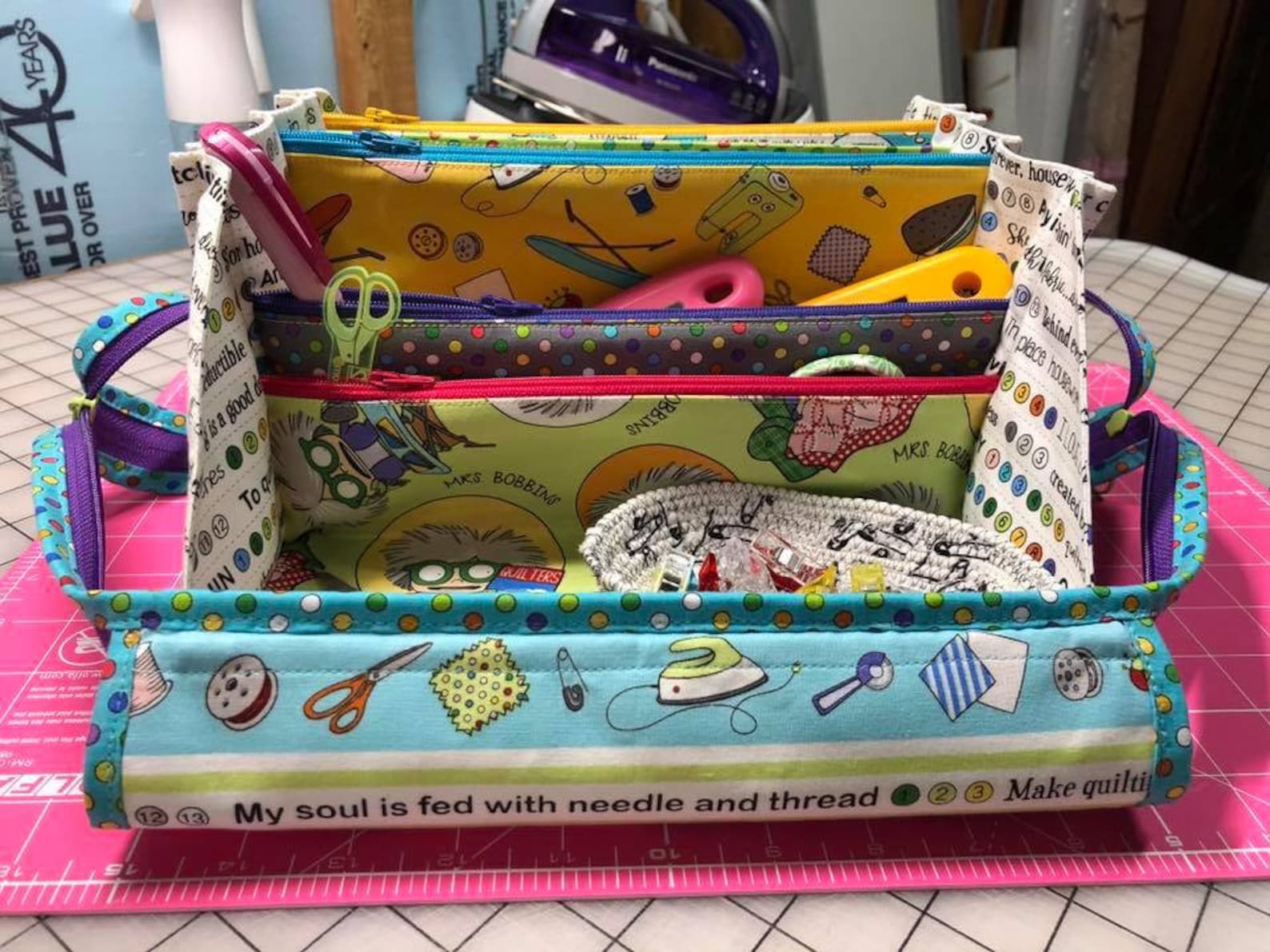 TULA Pink's Fave: 2023 BONZA Bionic Gear Bag V2.23 - Etsy