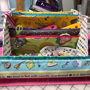 TULA Pink's Fave: 2023 BONZA! Bionic Gear Bag V2.23 - Etsy