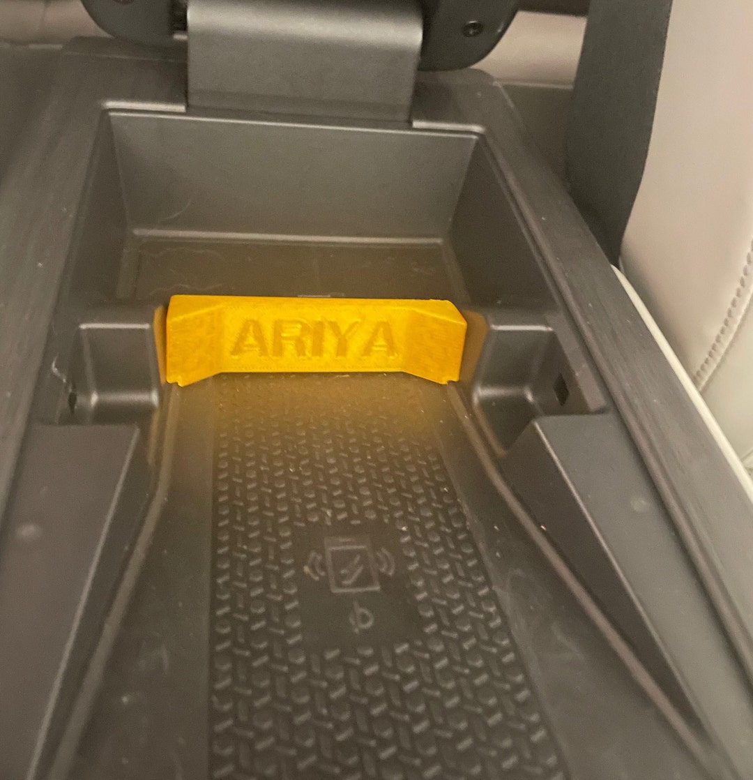 Wireless Charging Phone Holder for Nissan Ariya - STL File for 3D ...