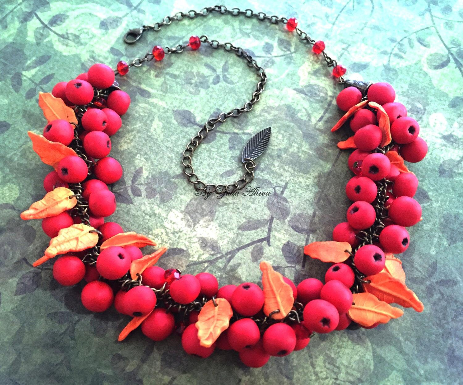 Necklace With Cranberries, Berry Necklace, Berry Decoration, Orange ...