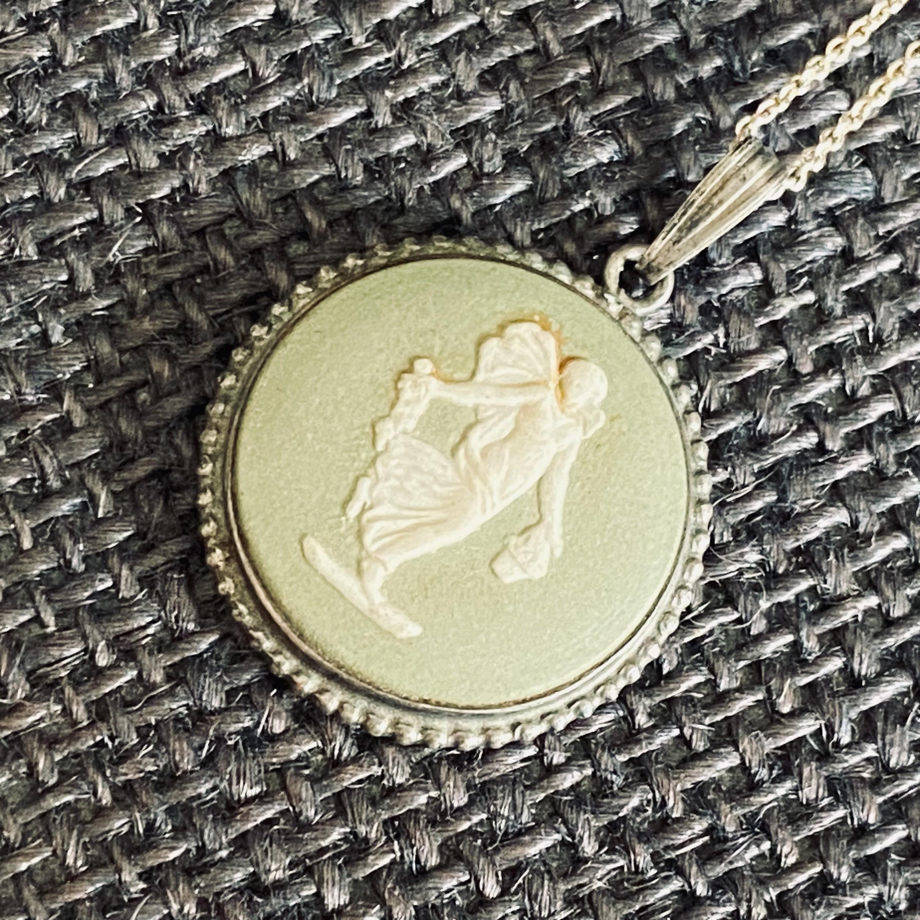 Vintage Sterling Silver Wedgewood Jasperware Necklace - 1978 Vintage ...