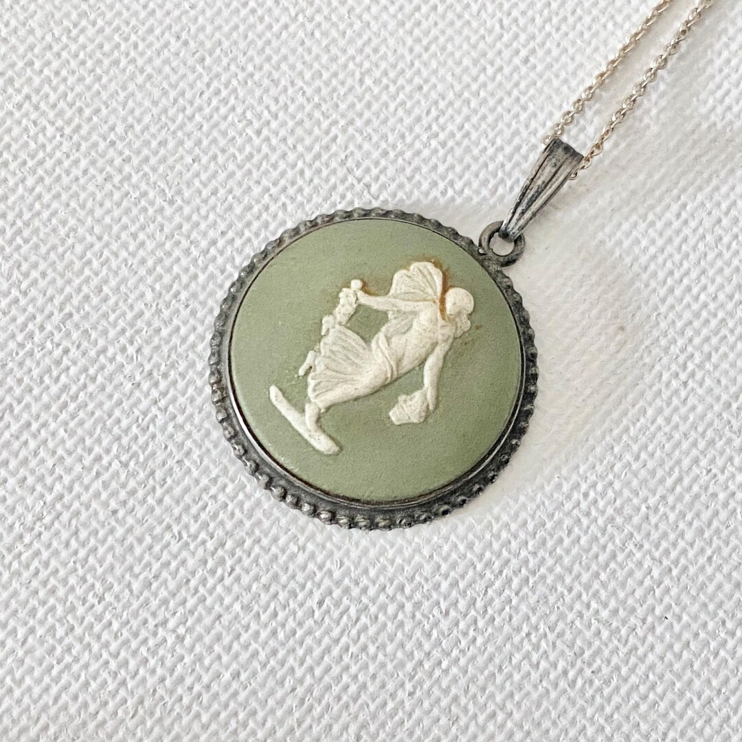 Vintage Sterling Silver Wedgewood Jasperware Necklace - 1978 Vintage ...