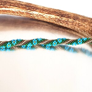 Pattern and Tutorial for 16 Strands Beaded Kumihimo Bracelet Braid on a ...