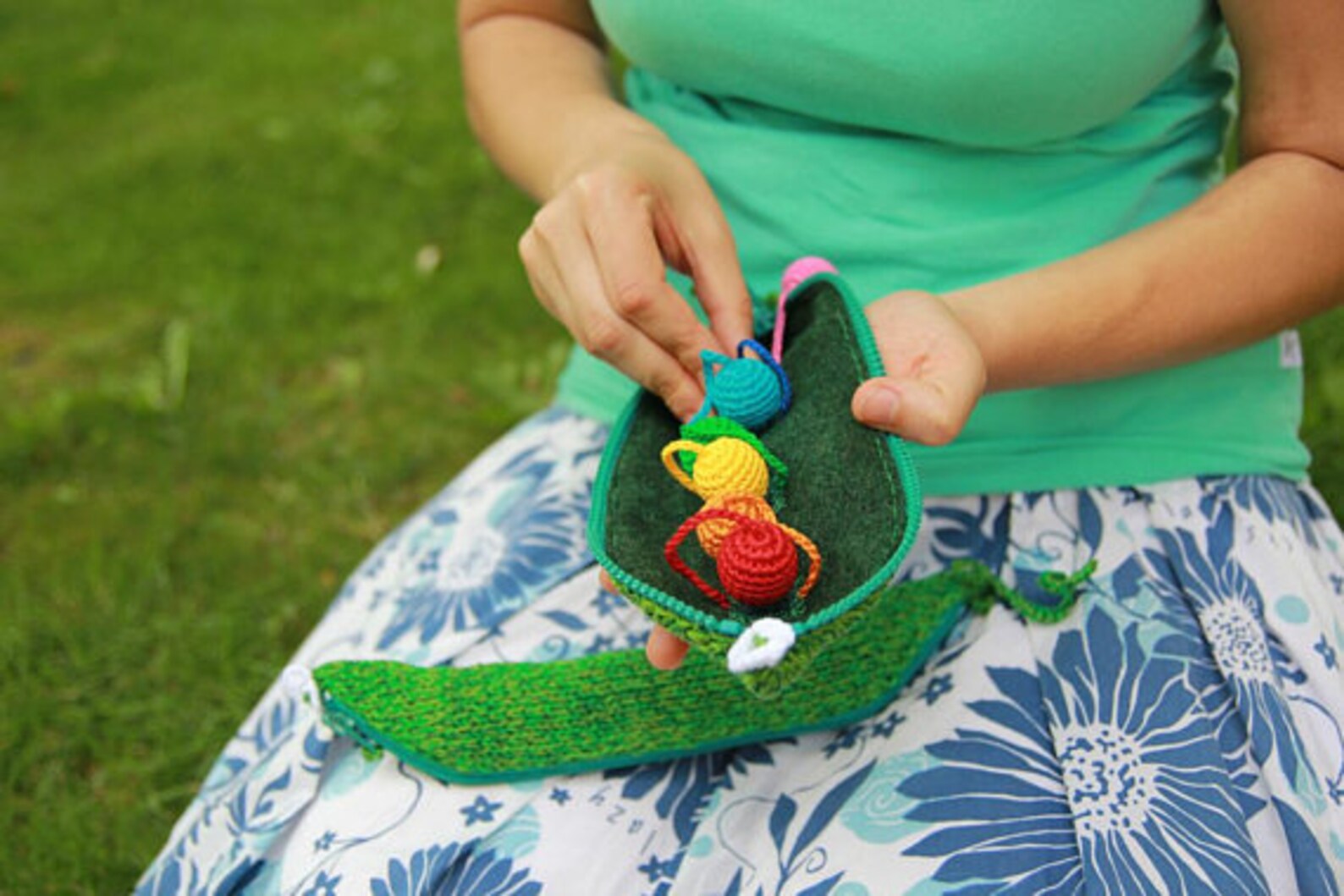 Pattern PDF in English Rainbow Pea Pod Crochet Knitted Zip | Etsy