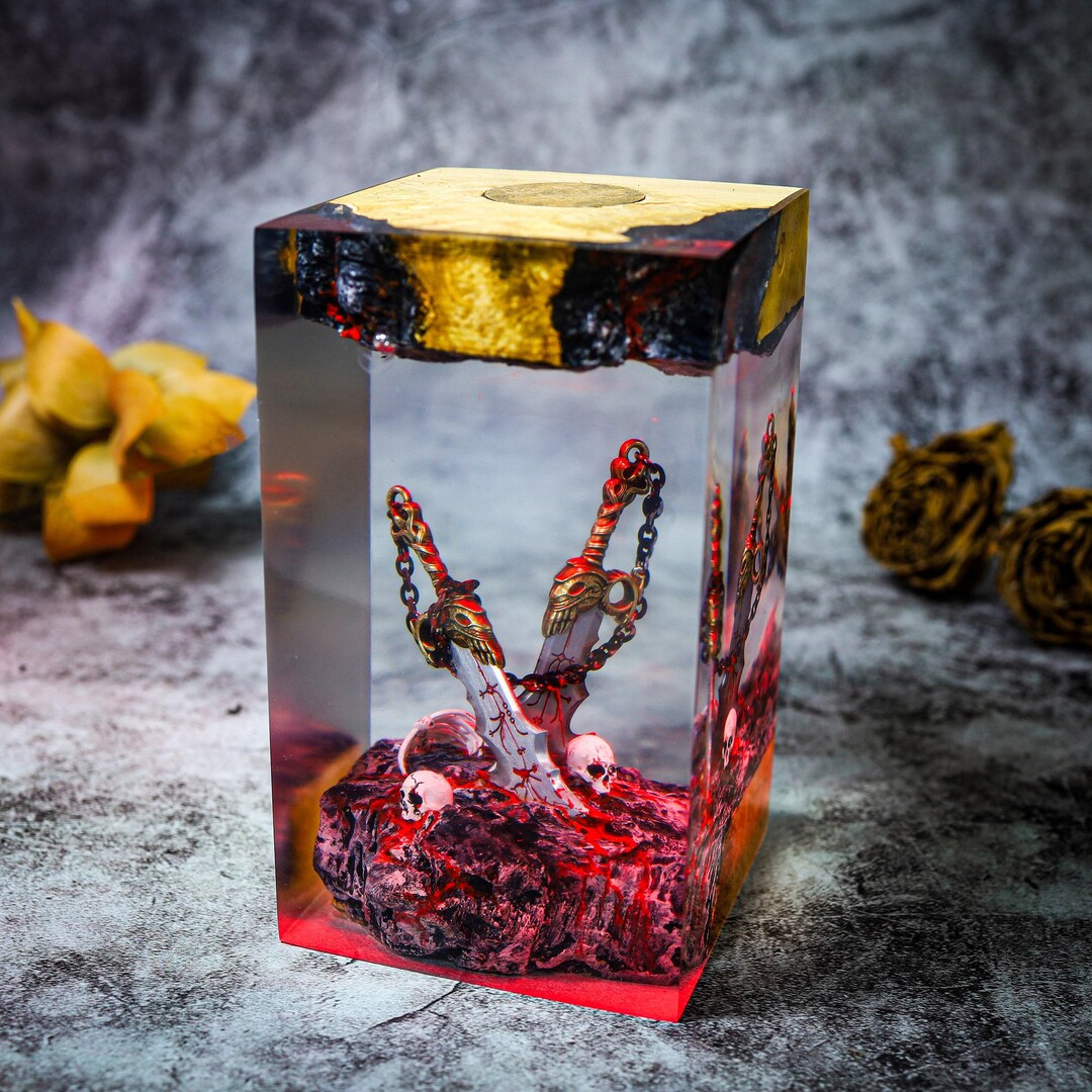 Kra,tos Night Light, G,od of W,ar Kra,tos Bl,ades of Cha,os Epoxy Lamp ...