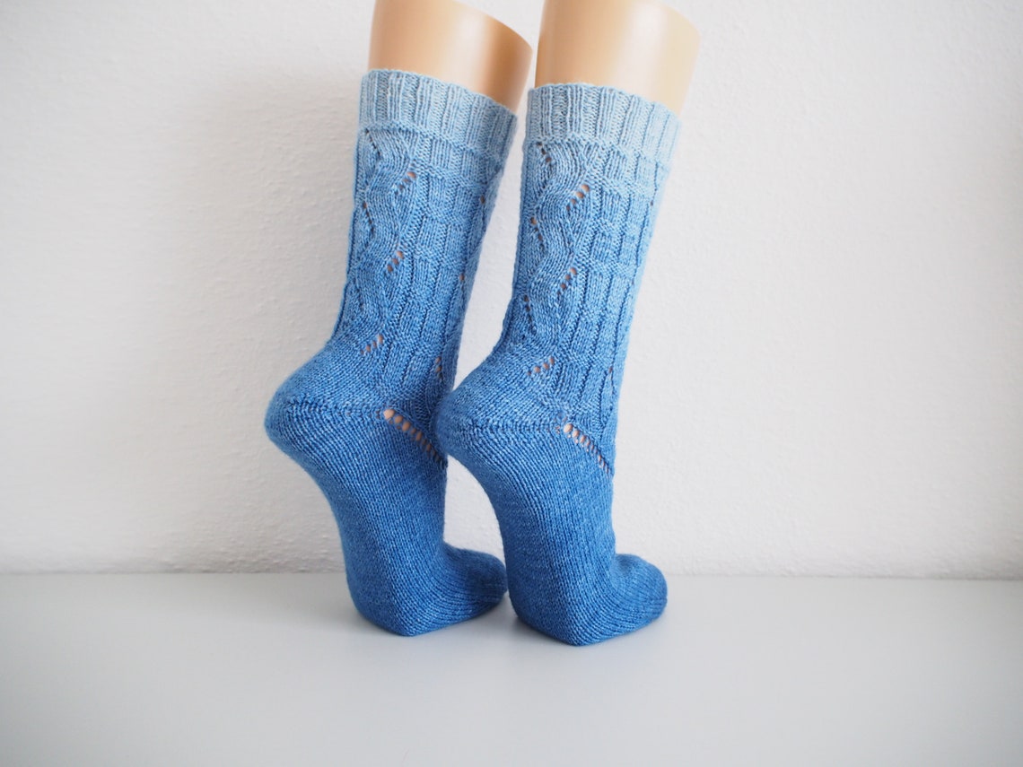 Wellenreiter Easy Knitting Pattern for Adult Socks - Etsy