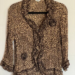 Vintage 2000’s Leopard Animal Print Button up Ruffled 3/4 Sleeve Blouse ...