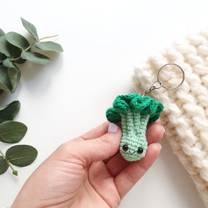 Broccoli Keychain ,crochet Keychain, Crochet Broccoli ,broccoli ...