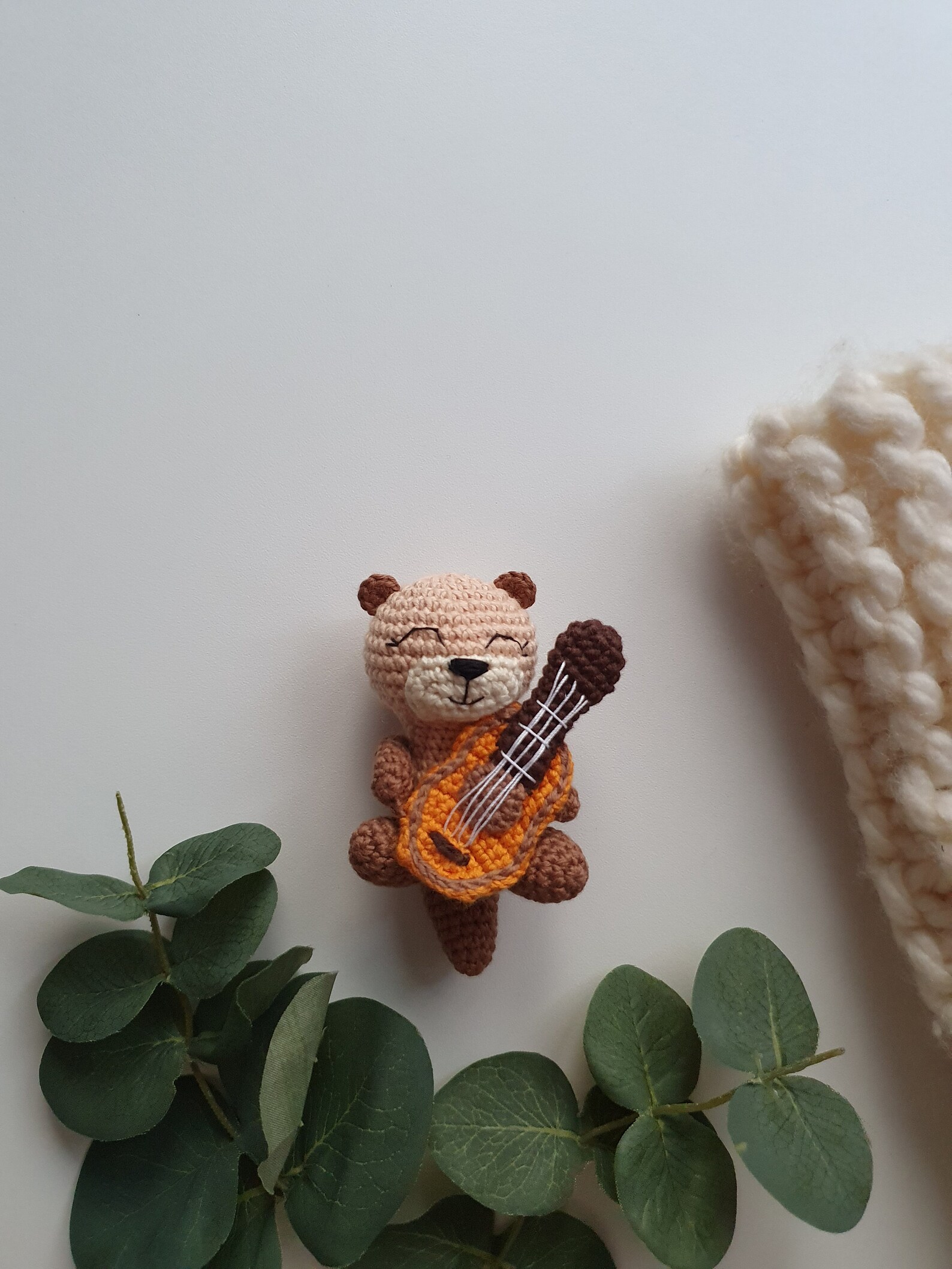 Nutria con guitarra nutria de ganchillo mini juguete nutria | Etsy