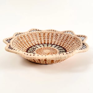 Martina / 2 Sizes /delicate Handwoven Basket - Etsy