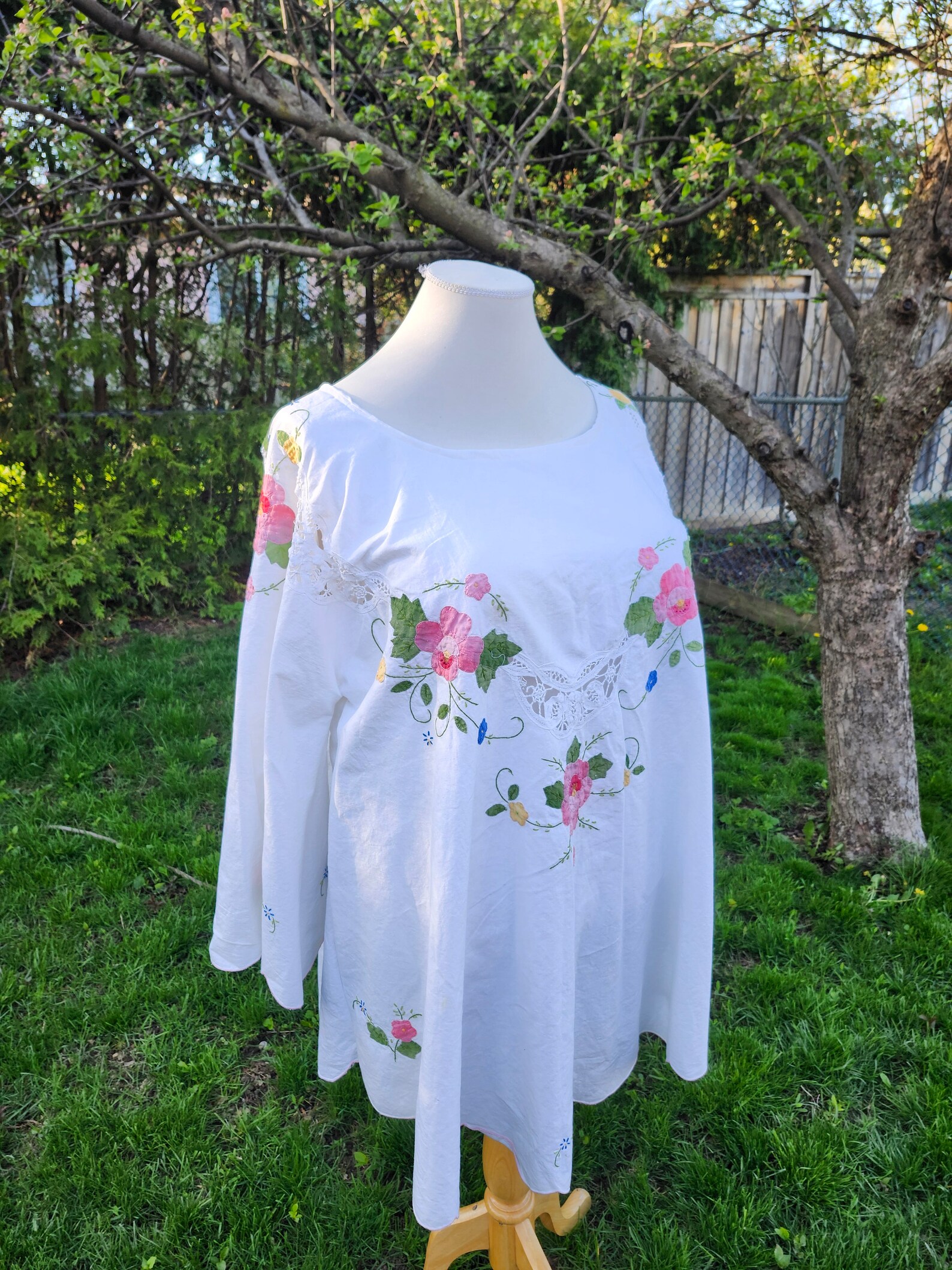 Upcycled Repurposed Embroidered Tablecloth Blouse. 4X. - Etsy