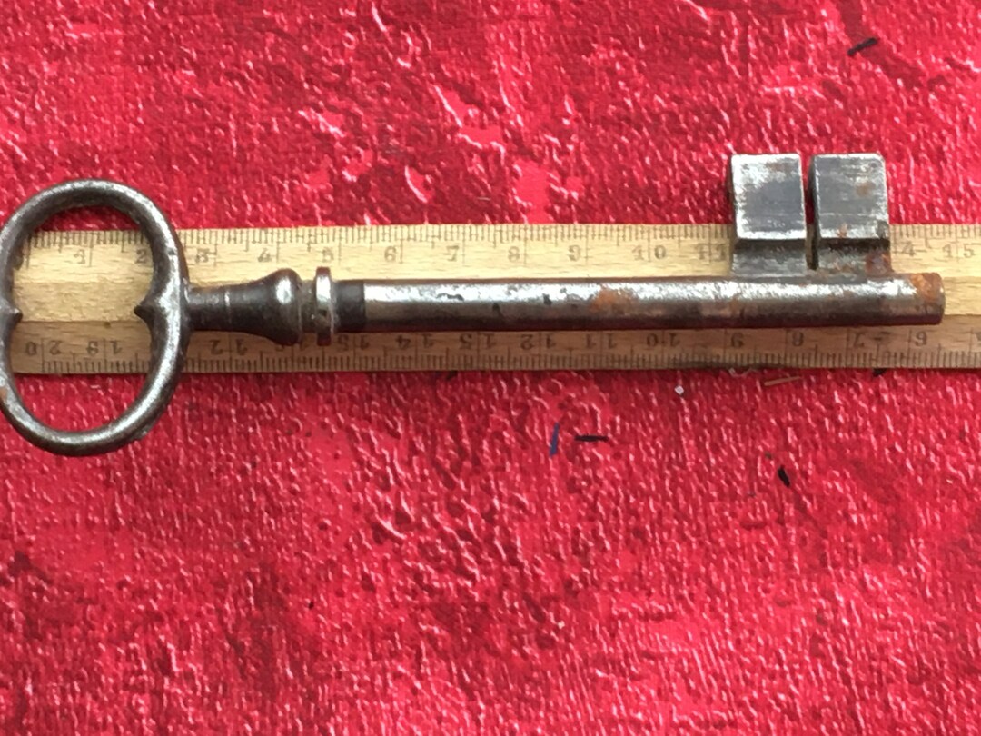 Old Castle Door Lock KEY in France Antiquités Ironwork Well - Etsy
