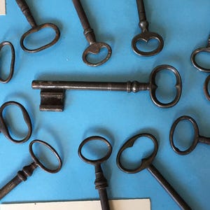 12 Antique Wrought Iron Door Keys, 19th Century,castle-church Style+8 ...