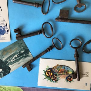 12 Antique Wrought Iron Door Keys, 19th Century,castle-church Style+8 ...
