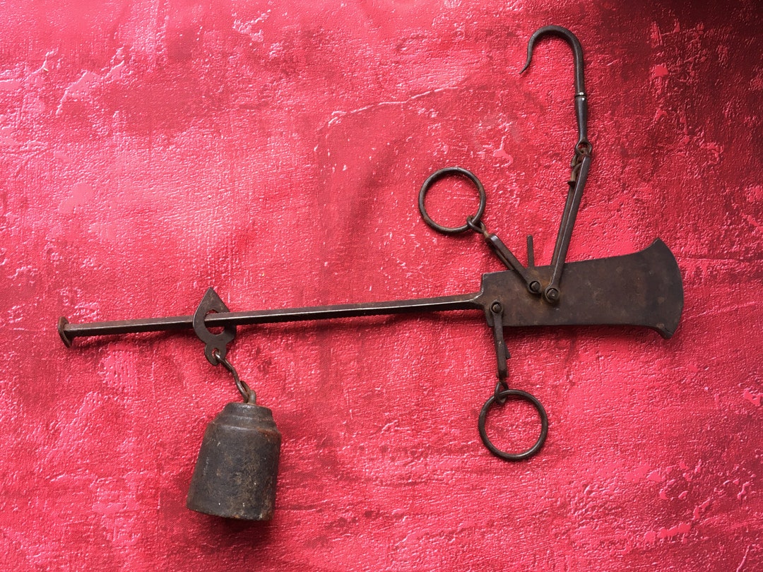 Small 18th Century Roman Scale. 15 Kg romaine Consists of 1 Flail ...