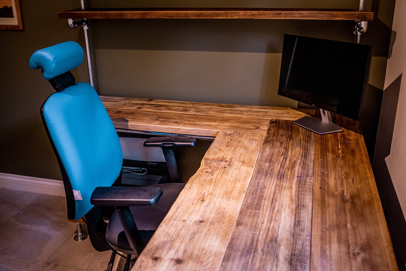 Bespoke Workstation - Corner Desk With Shelves and Optional Cupboard ...