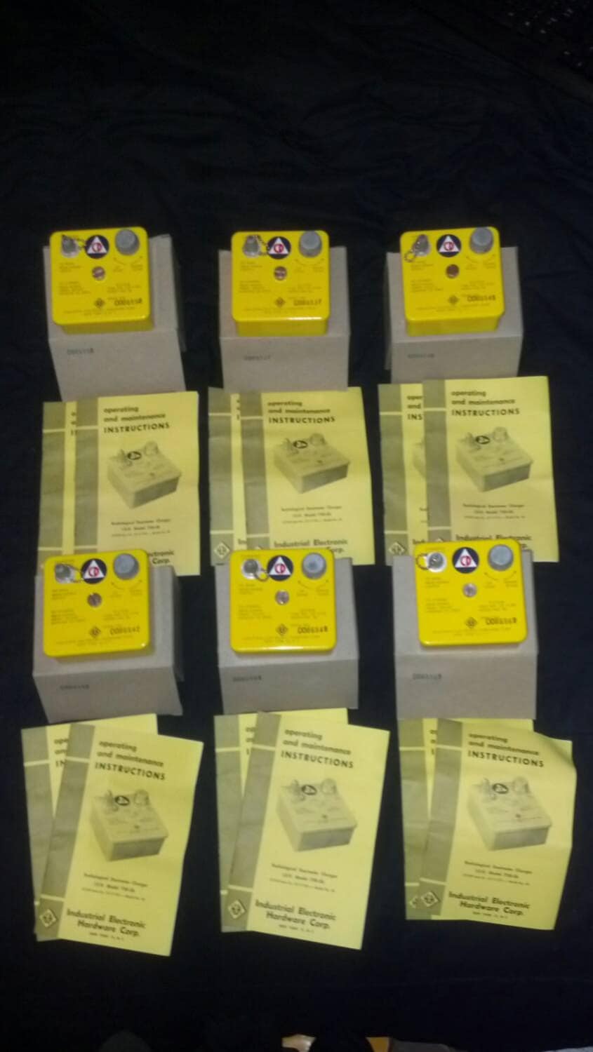 Cold War Era, Civil Defence Radiological Dosimeter Charger CDV-750 ...