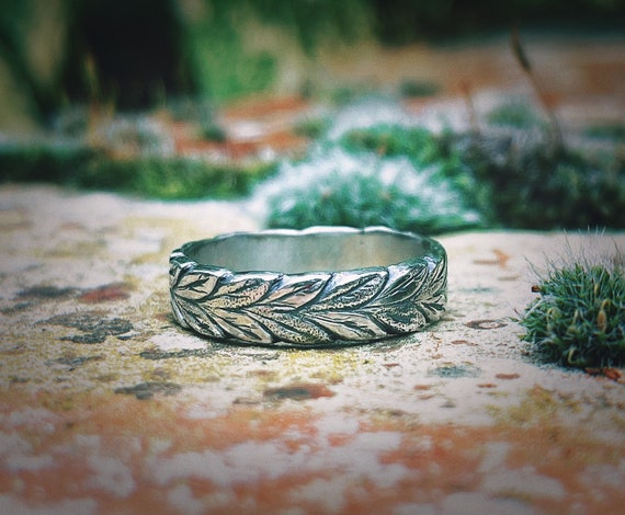 Gender neutral promise rings store